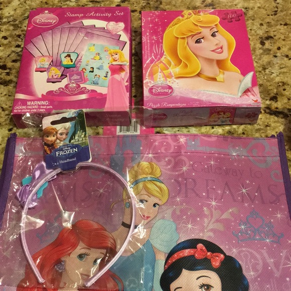 Disney | Accessories | Disney Princess 1 Pc Set New With Matching Bag ...